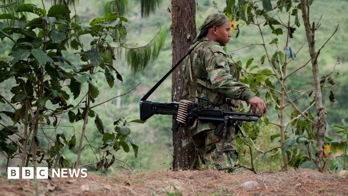 Farc leader confirms Colombia peace talks under way - BBC News