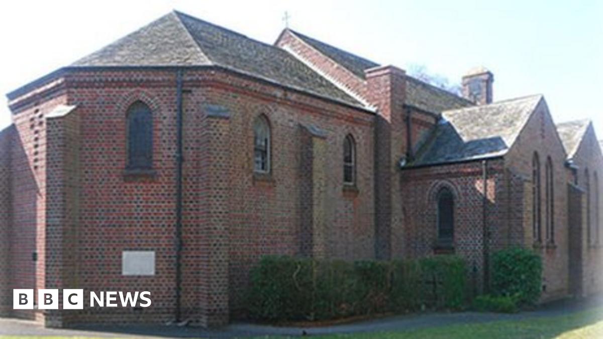 Andrew Hawthorne suspended in church finances inquiry - BBC News