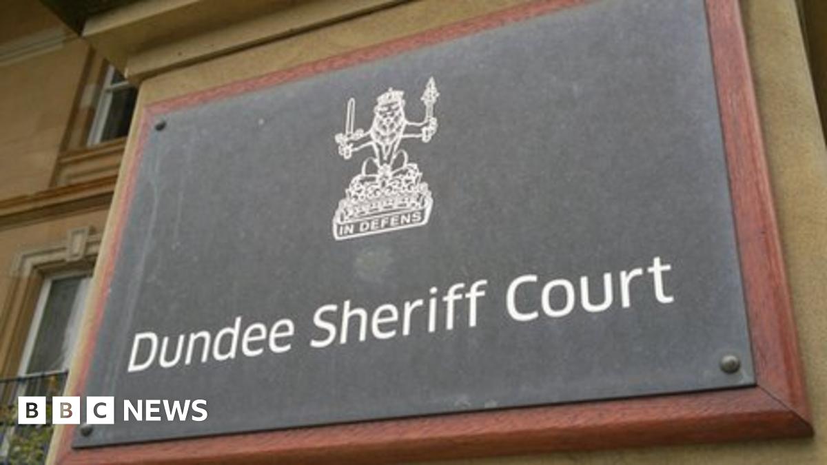 Ex-soldier who attacked mother in Dundee home is jailed - BBC News