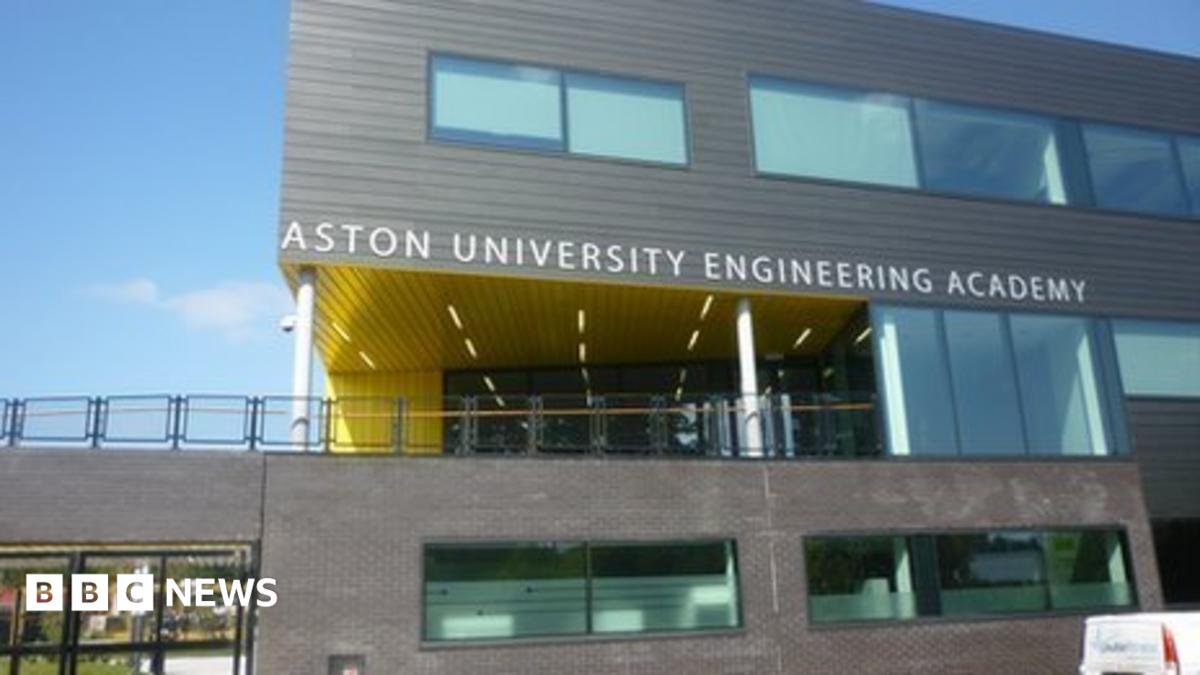 Aston University's academy: The school where pupils wear suits - BBC News