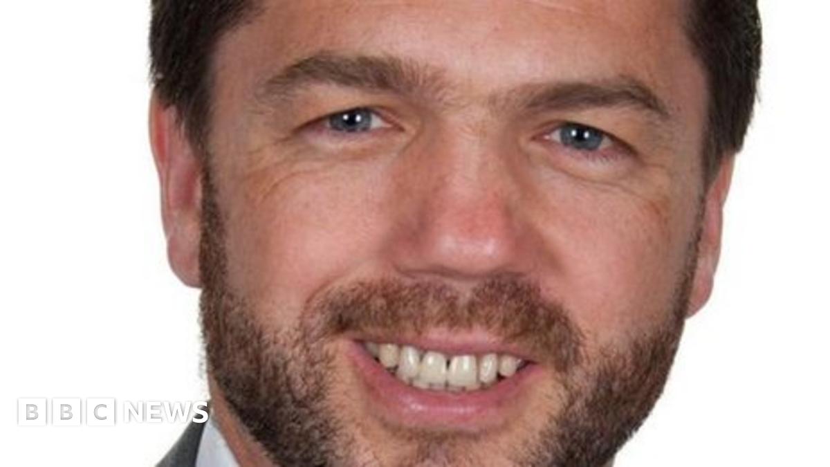 MP Stephen Crabb wins Wales Office promotion - BBC News