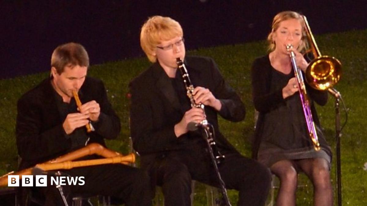 Paralympics: Coldplay delight musician Lloyd Coleman - BBC News