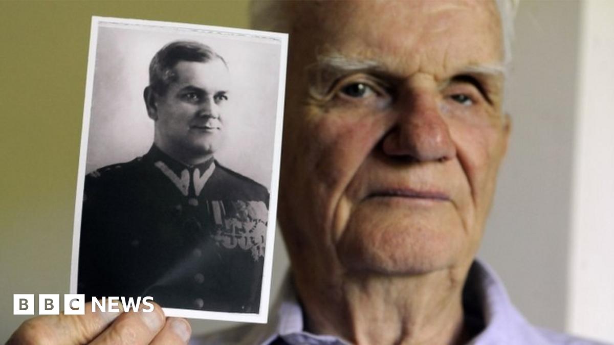 US 'hushed up' Soviet guilt over Katyn - BBC News