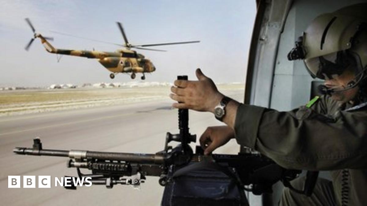 Three dead in Bagram base attack - BBC News