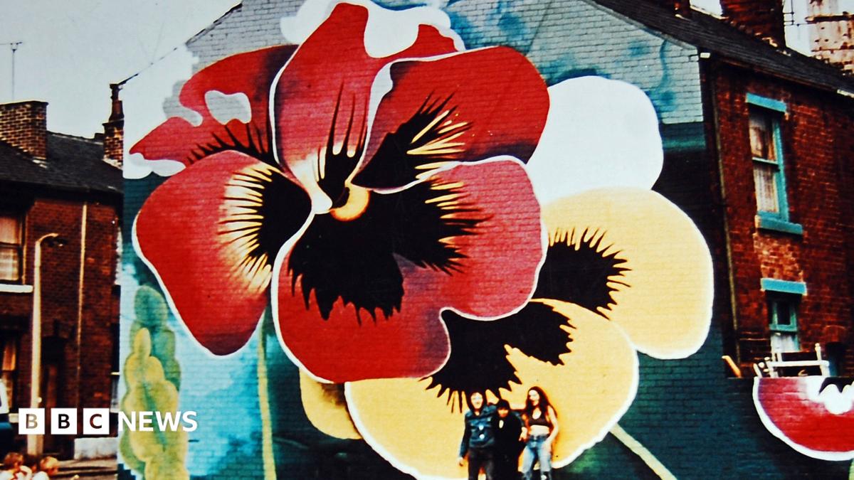 Photo gallery: Britain's first graffiti murals - BBC News