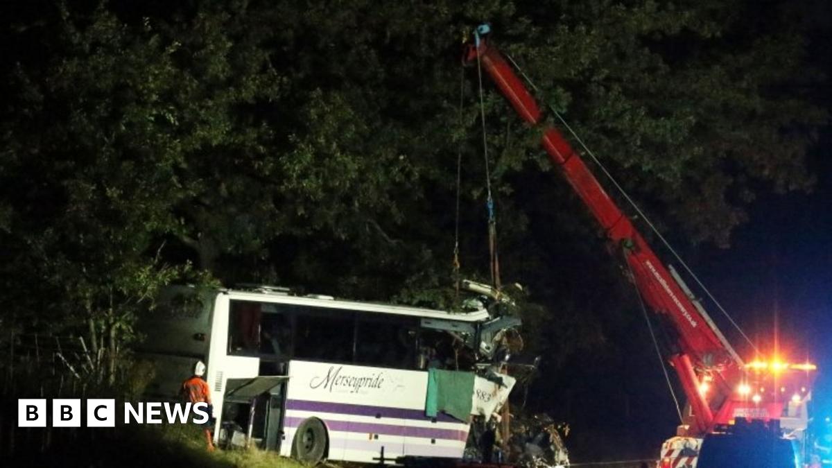 Surrey Bestival coach crash: Merseyside victims named - BBC News