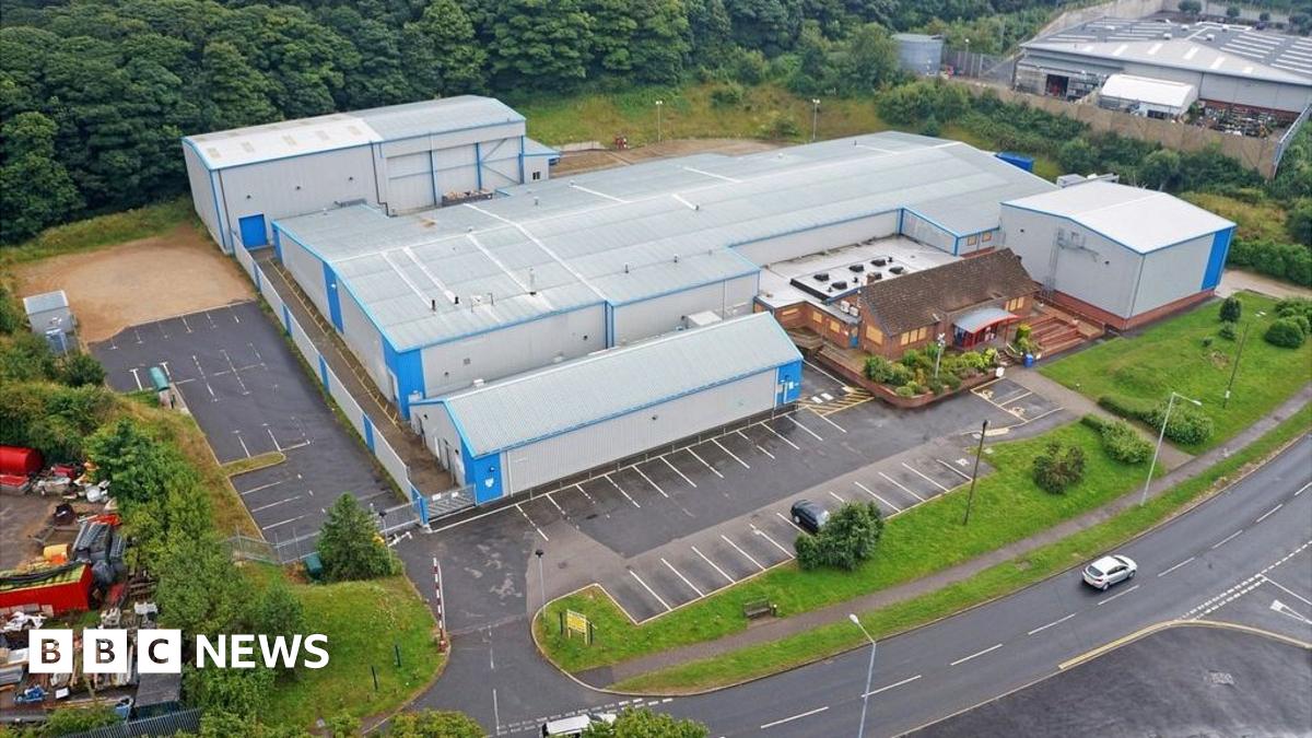 Ex-Cromer Crab Company factory put on market for £1.35m - BBC News