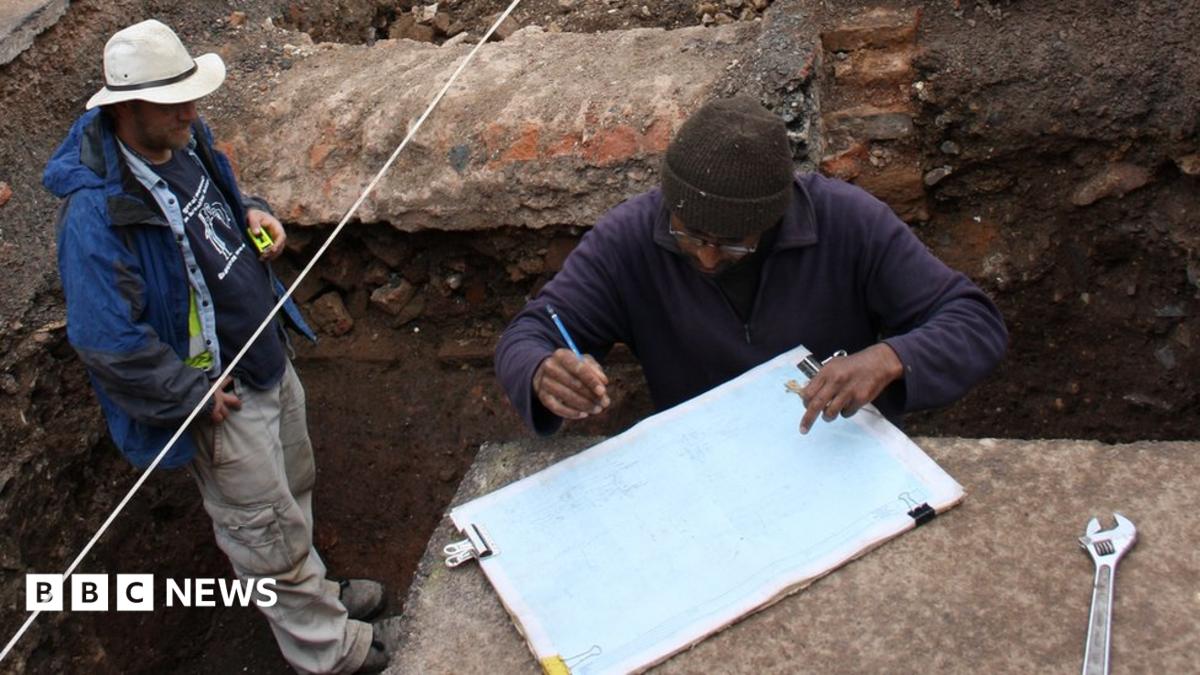 Richard III dig: Have they found their man in Leicester? - BBC News