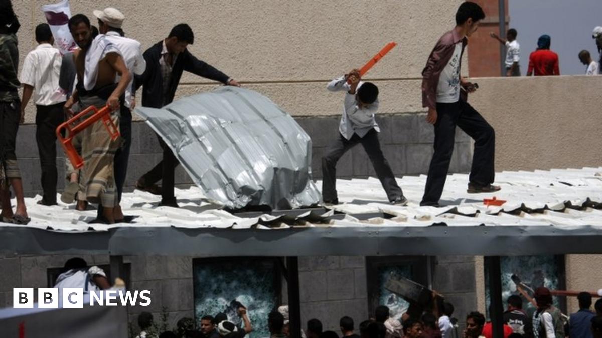 Anti-Islam film protests spread across Middle East - BBC News