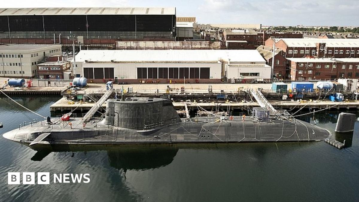 Apprentice boost for BAE Systems yard in Barrow - BBC News