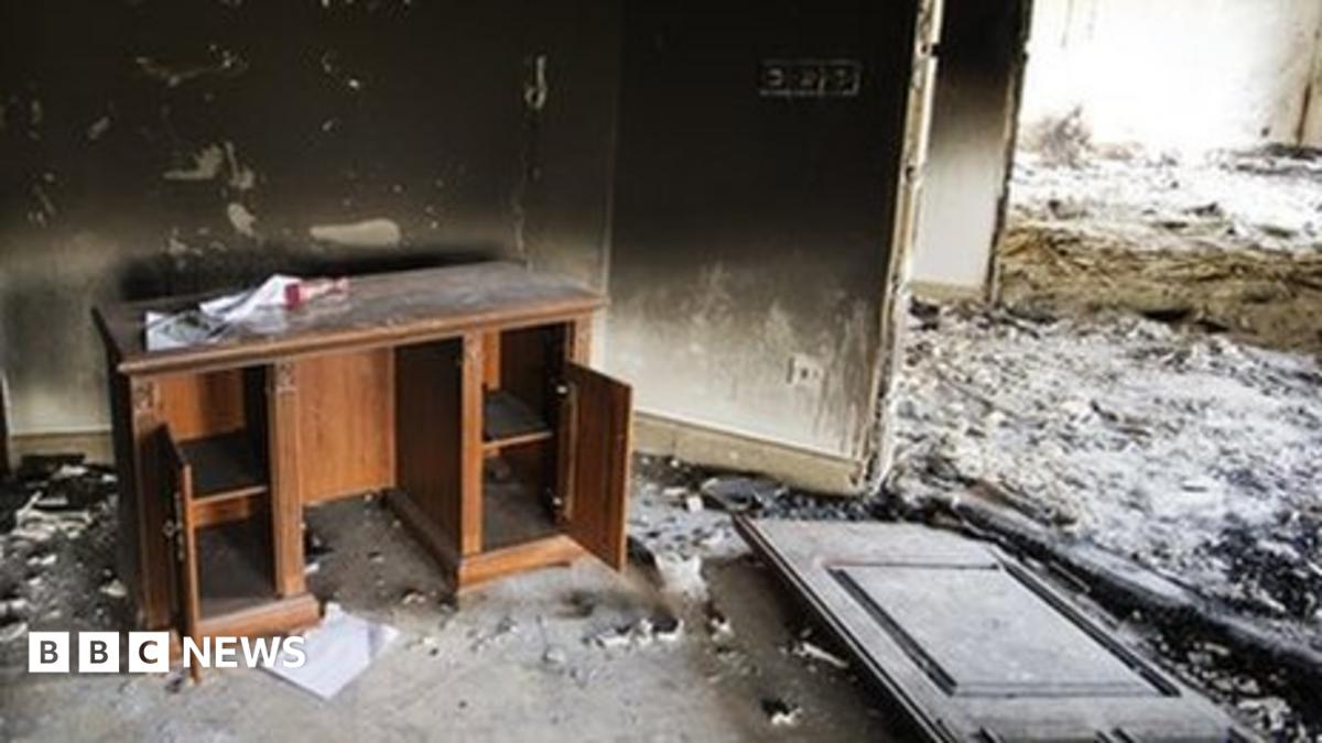 US consulate in Benghazi 'did not have enough security' - BBC News