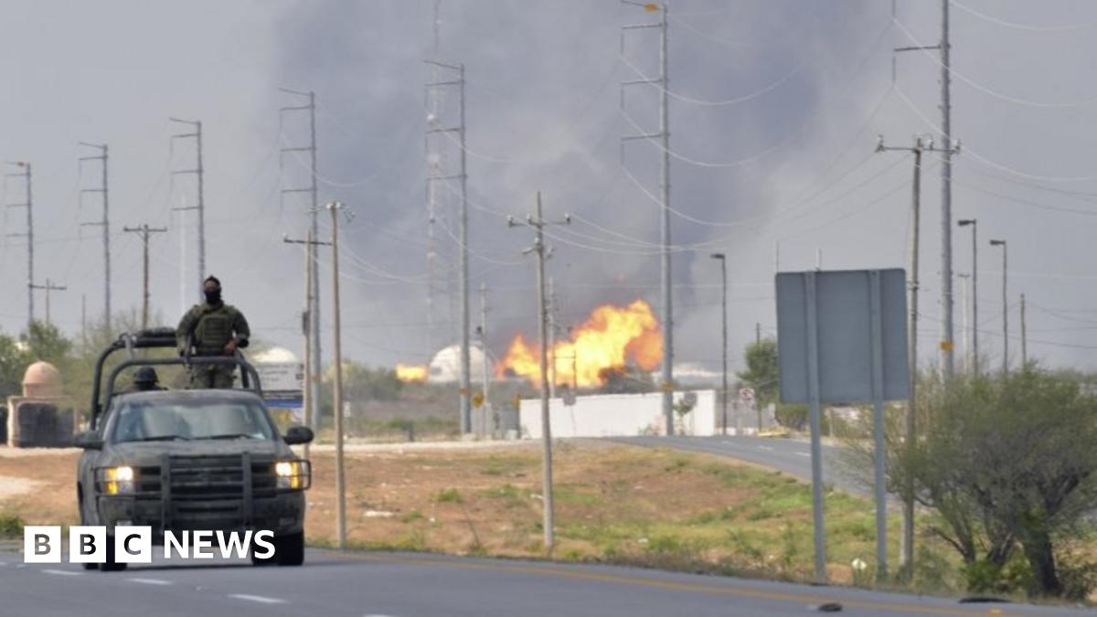 Mexico probes Pemex gas plant explosion which killed 26 - BBC News