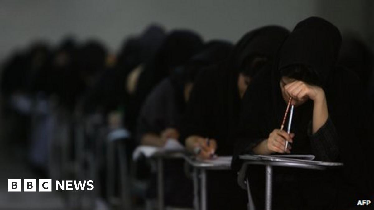 Iranian university bans on women causes consternation - BBC News