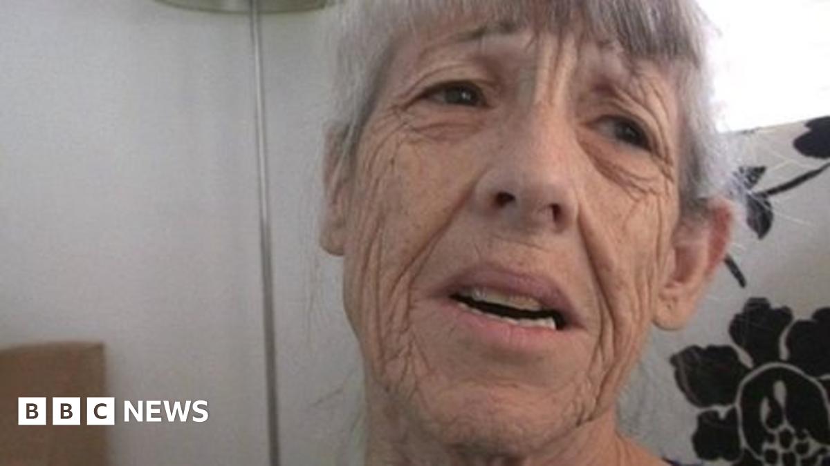 Dystonia sufferer Jackie Meacock ends life in Dignitas clinic - BBC News