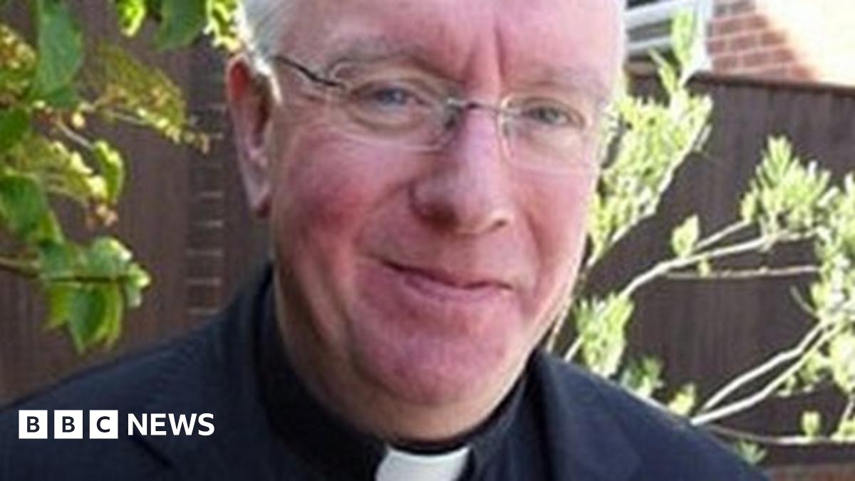 Fr Philip Egan ordained as Bishop of Portsmouth - BBC News