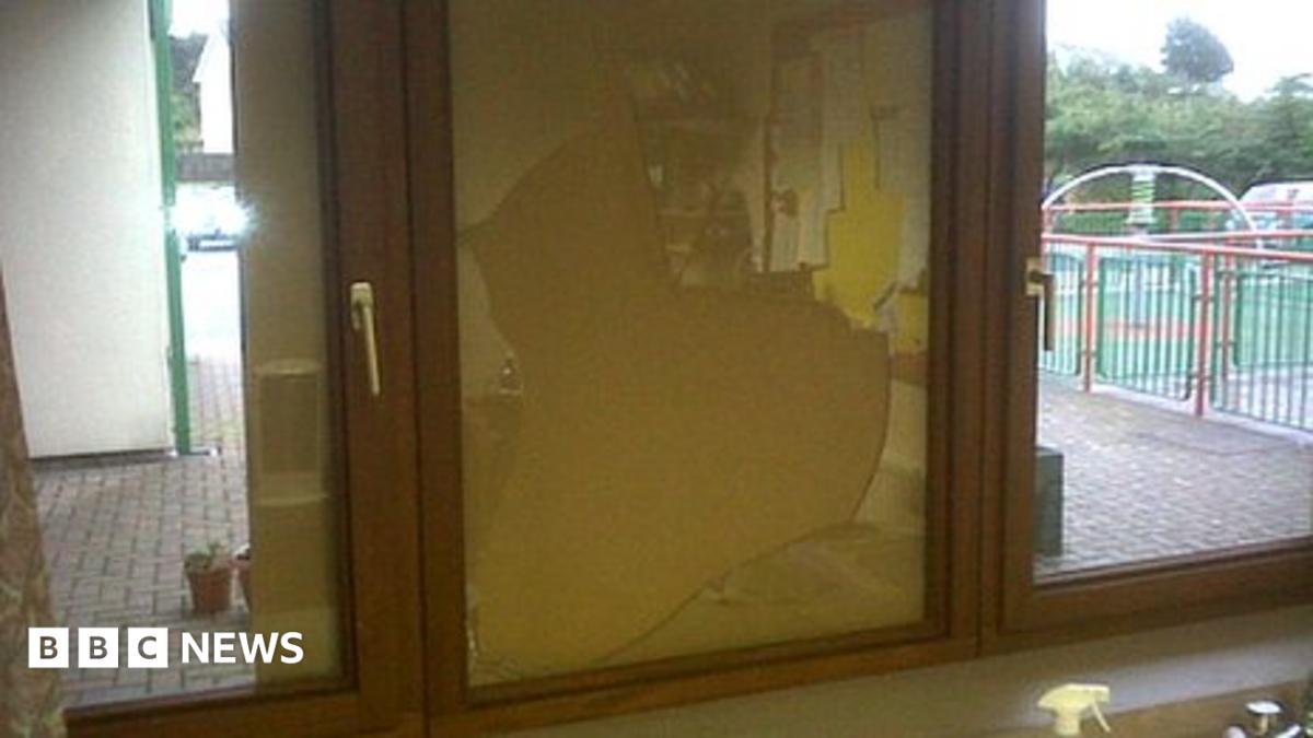 Knockevin Special School damaged in vandal attack - BBC News