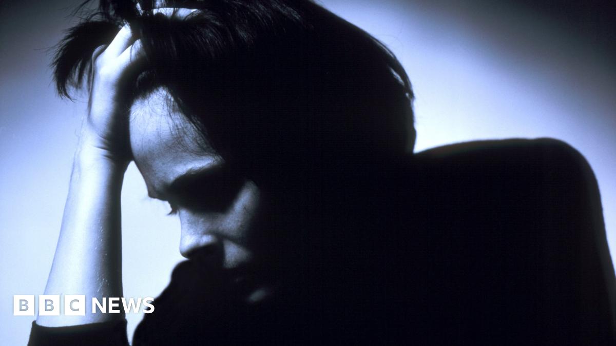 IQ linked to levels of happiness - BBC News