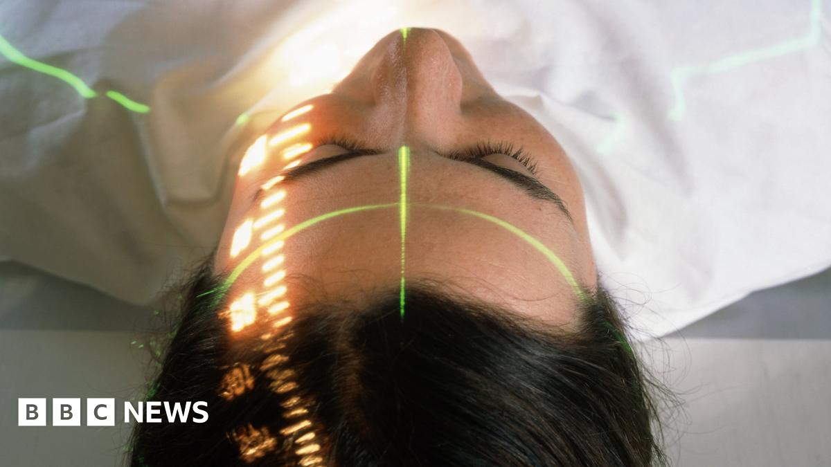 Cancer death rates set for a 'dramatic fall' - BBC News