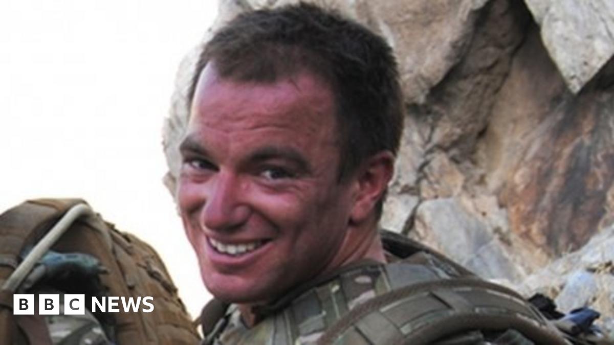 James Townley: Somerset funeral for 'hero' soldier - BBC News