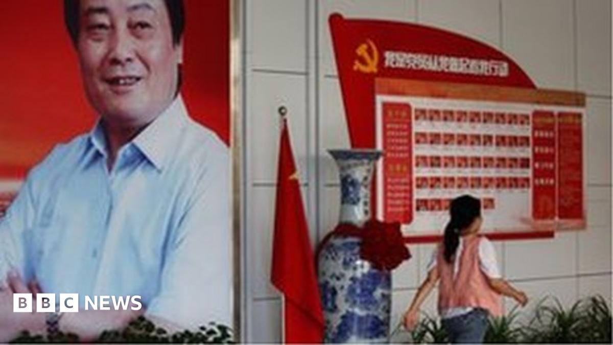 China's super-rich feel slowdown says report - BBC News