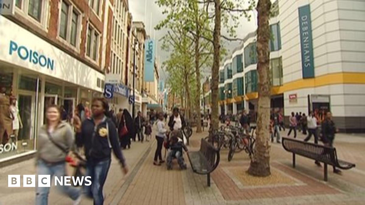 Croydon pop up cancer shop opens - BBC News