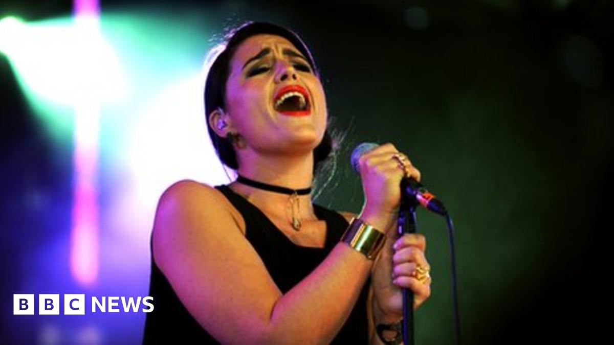 Mercury Prize nominee Jessie Ware announces UK tour - BBC News