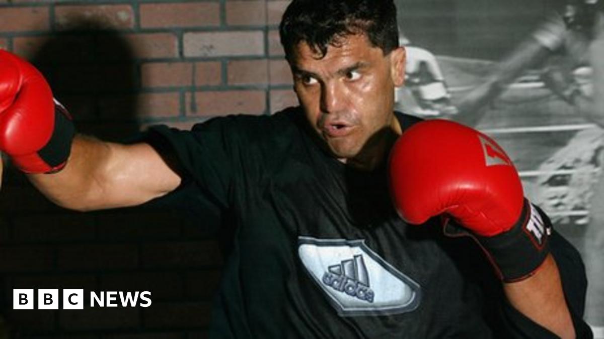 Corrie Sanders: Zimbabweans held over boxer's murder - BBC News