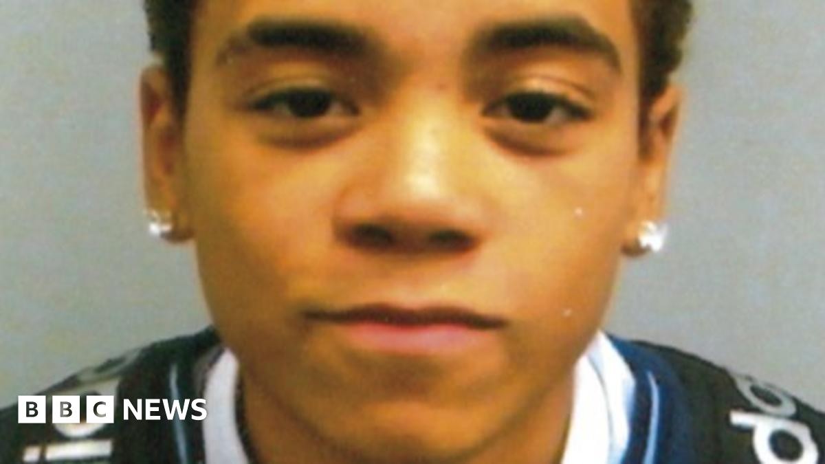 Kyle Sheehan death in Birmingham: Family appeal for information - BBC News