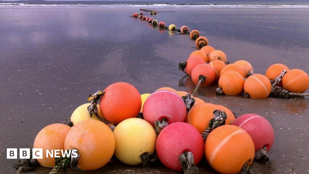 In pictures: Northern Ireland in the season of mists - BBC News
