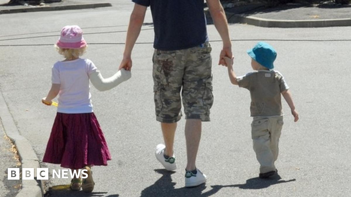 Scottish government's £18m parenting strategy launched - BBC News