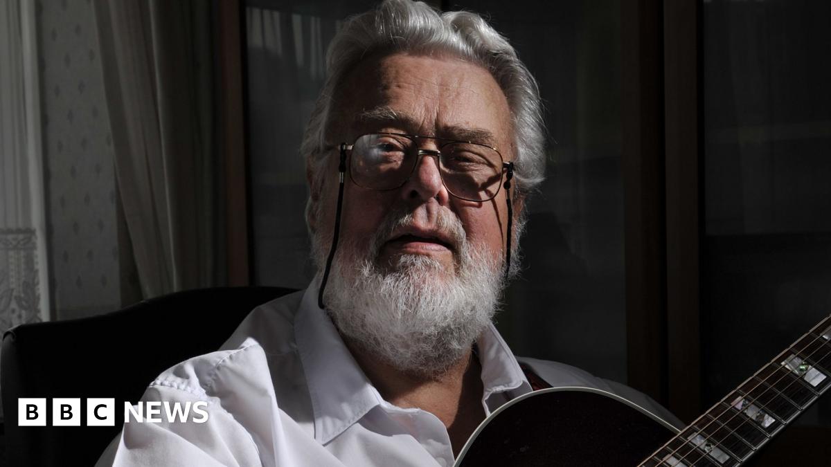 Guitarist Big Jim Sullivan dies - BBC News