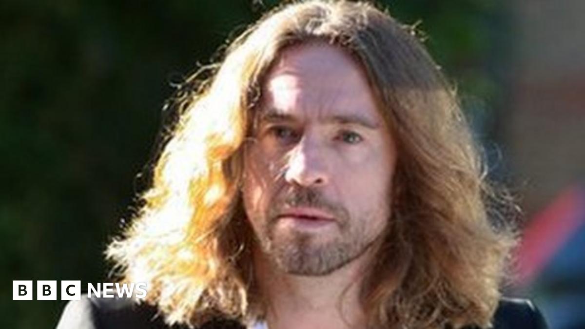 Justin Lee Collins found guilty of harassing Anna Larke - BBC News