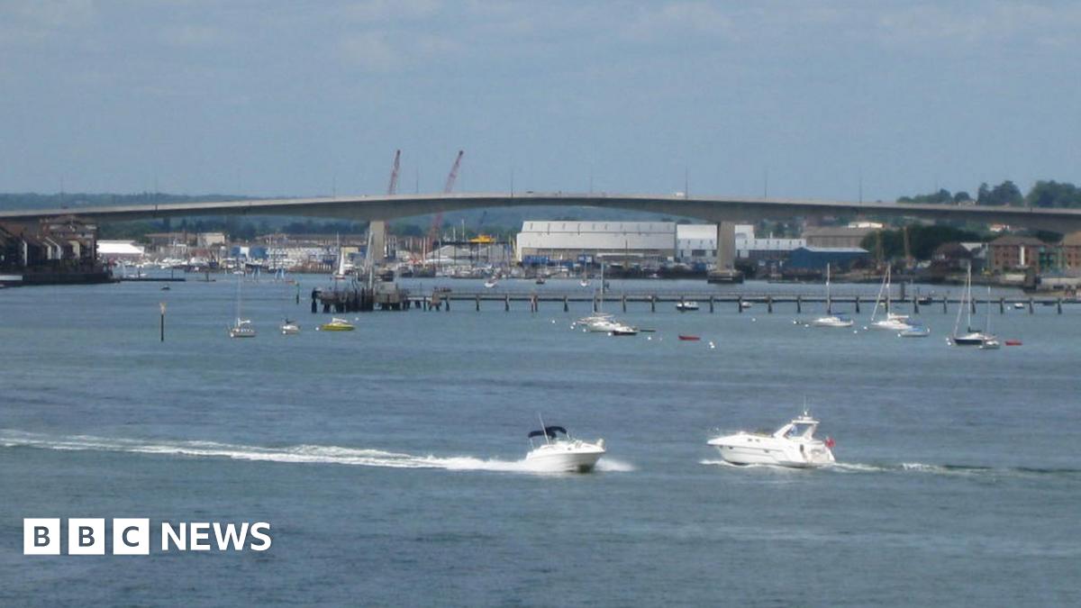 Southampton's Itchen Bridge tolls to be automated - BBC News
