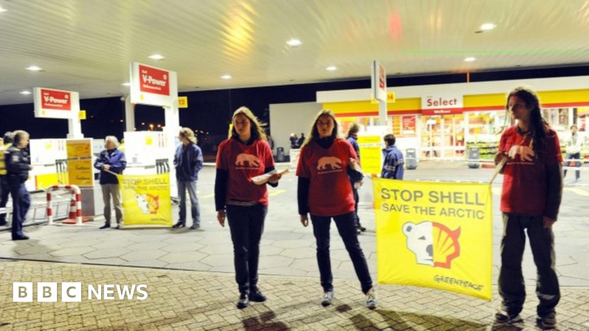 Dutch court rejects Shell protest ban - BBC News