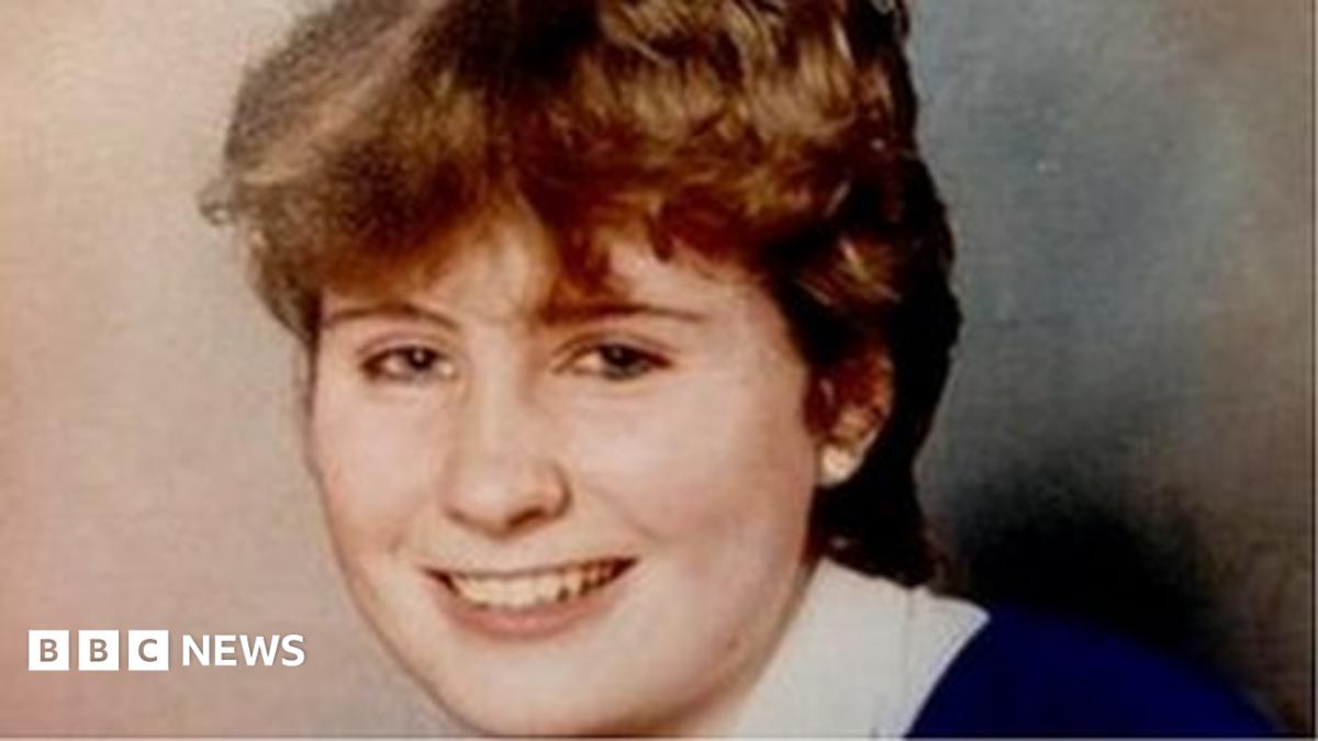 Caroline Graham murder: Portadown teen's mother in plea - BBC News