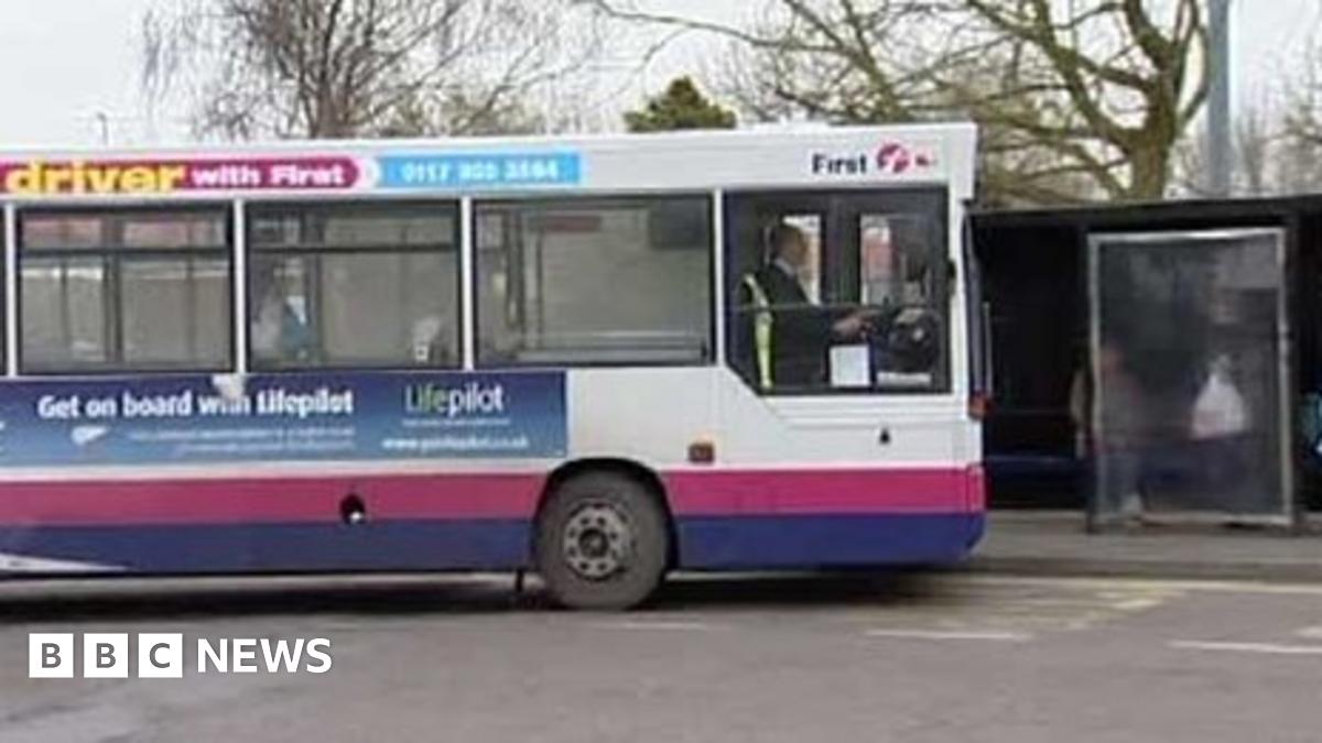 Falkirk Council to take over First Scotland bus routes - BBC News