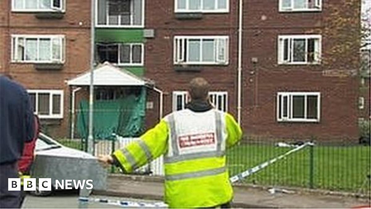Willenhall fire death: Man, 20, in court - BBC News