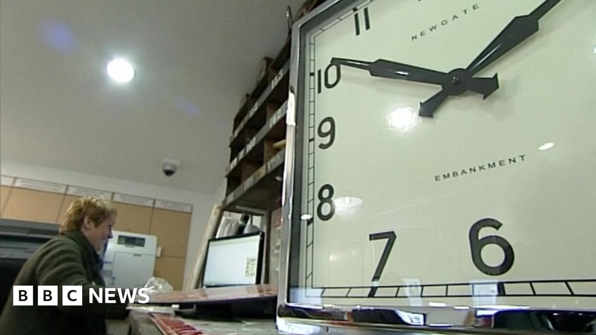 Newgate Clocks brings part of its manufacturing back from China - BBC News