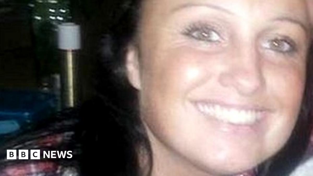 Emma Jones murder: Dad Barry Jones cannot accept her death - BBC News