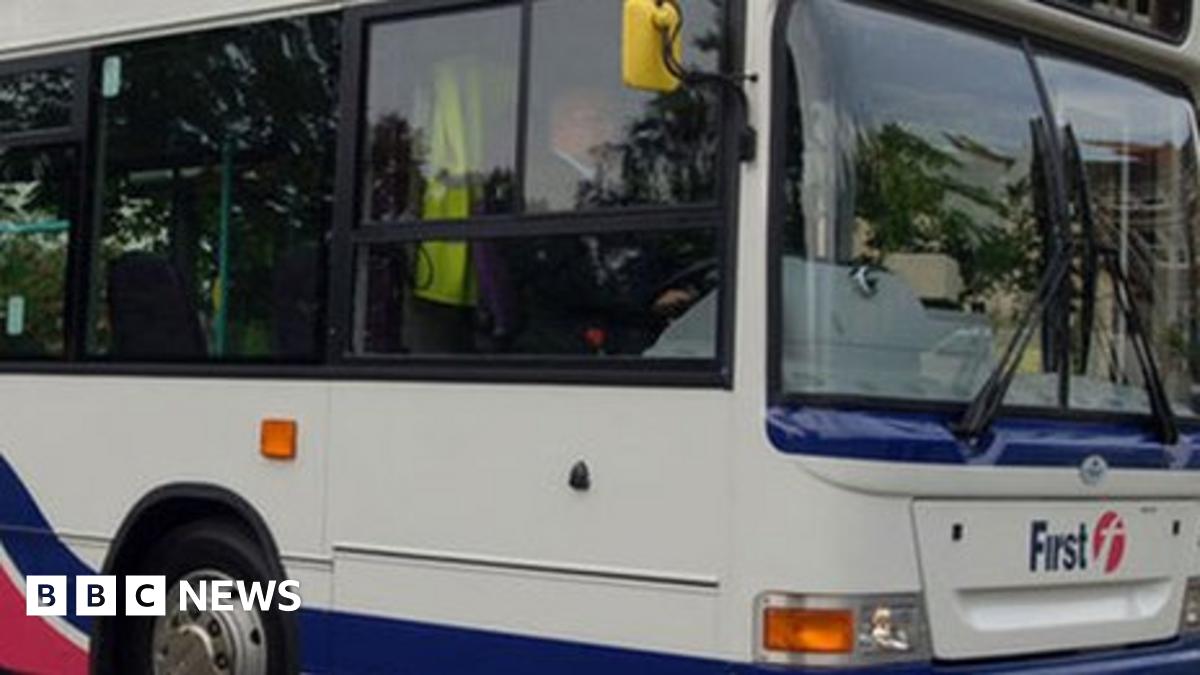 First Bus staff to strike in Cornwall and Devon - BBC News