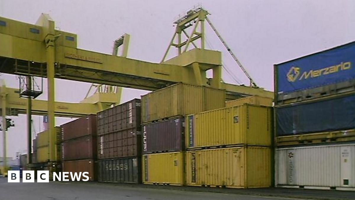 £340,000 seized at Harwich by Border Force now forfeited - BBC News