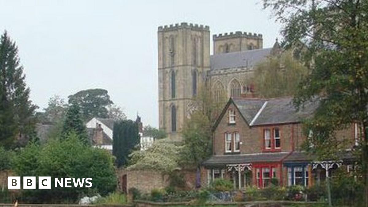 Ripon's £14.4m flood defence scheme completed - BBC News