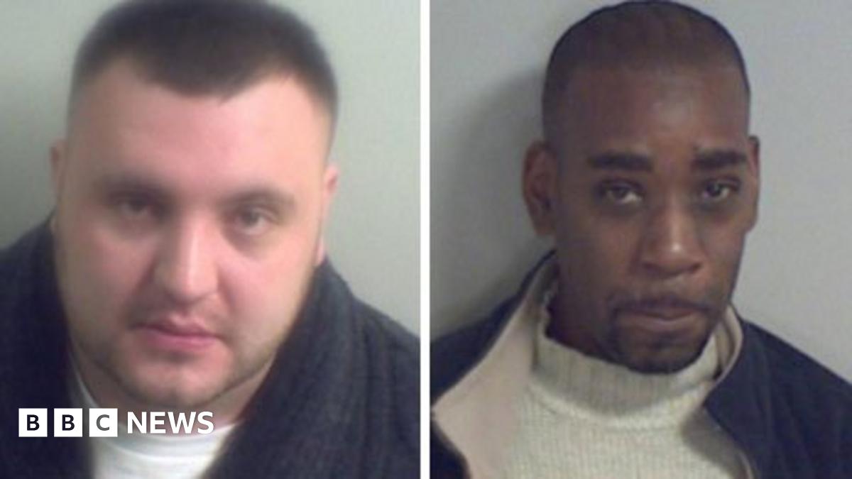 Jail for Dover caffeine and paracetamol carriers - BBC News