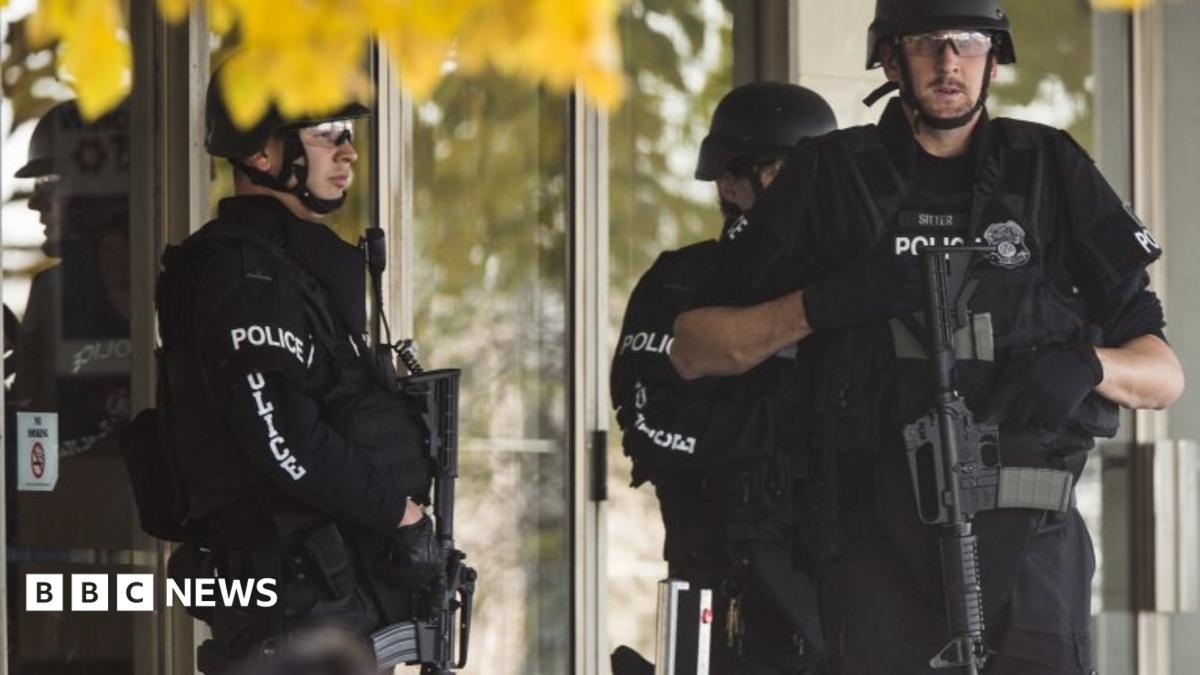 Wisconsin shooting at Brookfield spa leaves three dead - BBC News