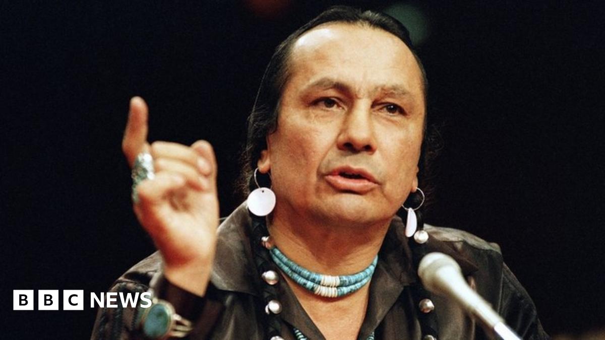 Last of the Mohicans actor Russell Means dies - BBC News