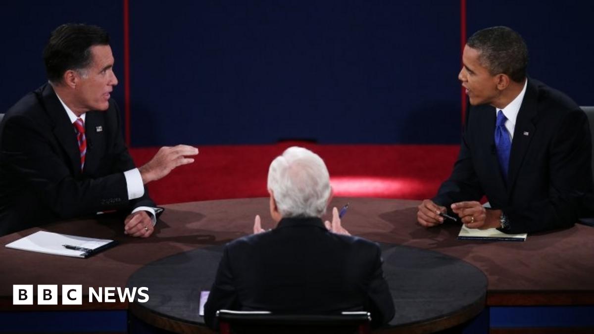 US election debate: Candidates spar on foreign policy - BBC News