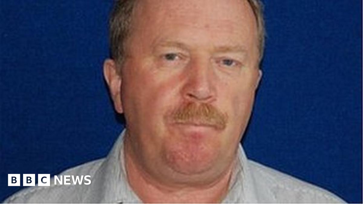 Jersey Senator Alan Breckon found not guilty of assault - BBC News