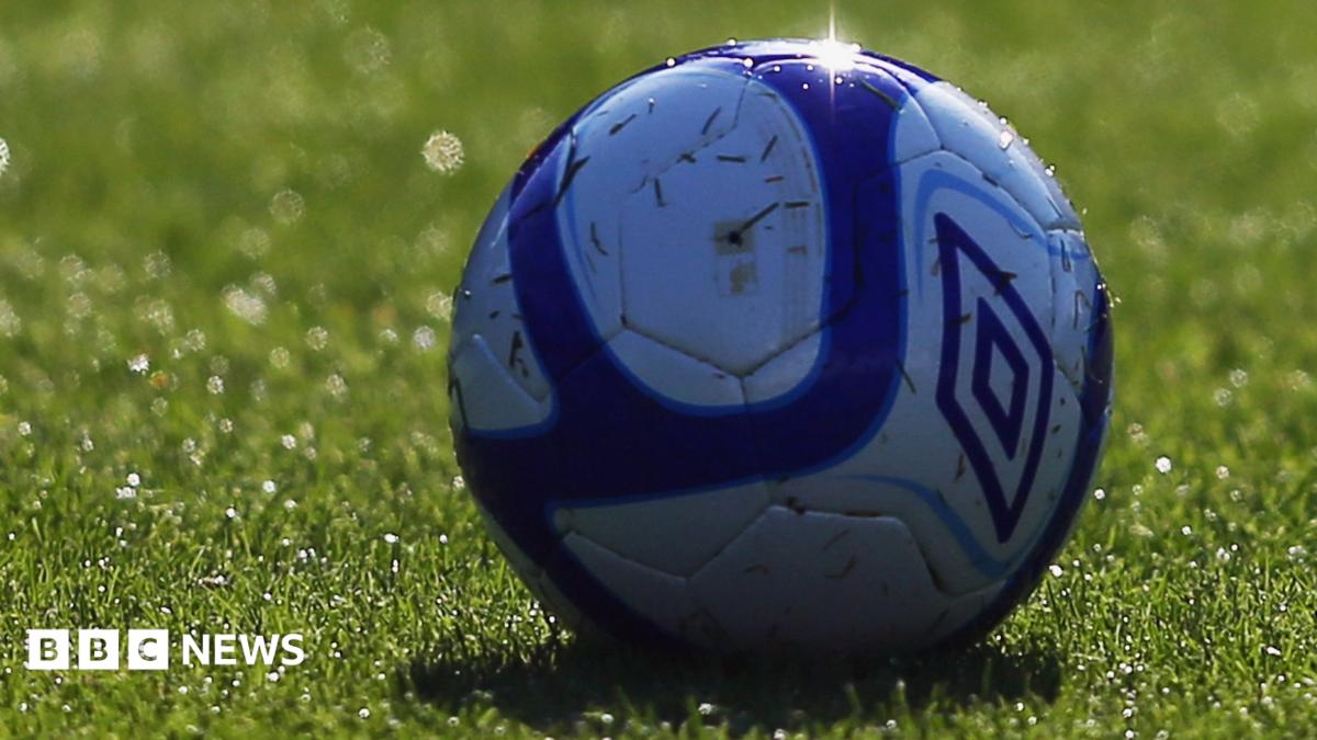 Nike sells Umbro to Iconix Brand Group for $225m - BBC News