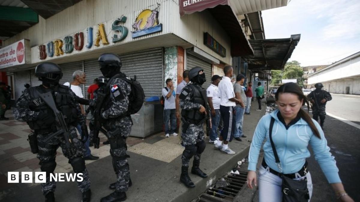 Colon Free Zone: Panama repeals land sale law - BBC News