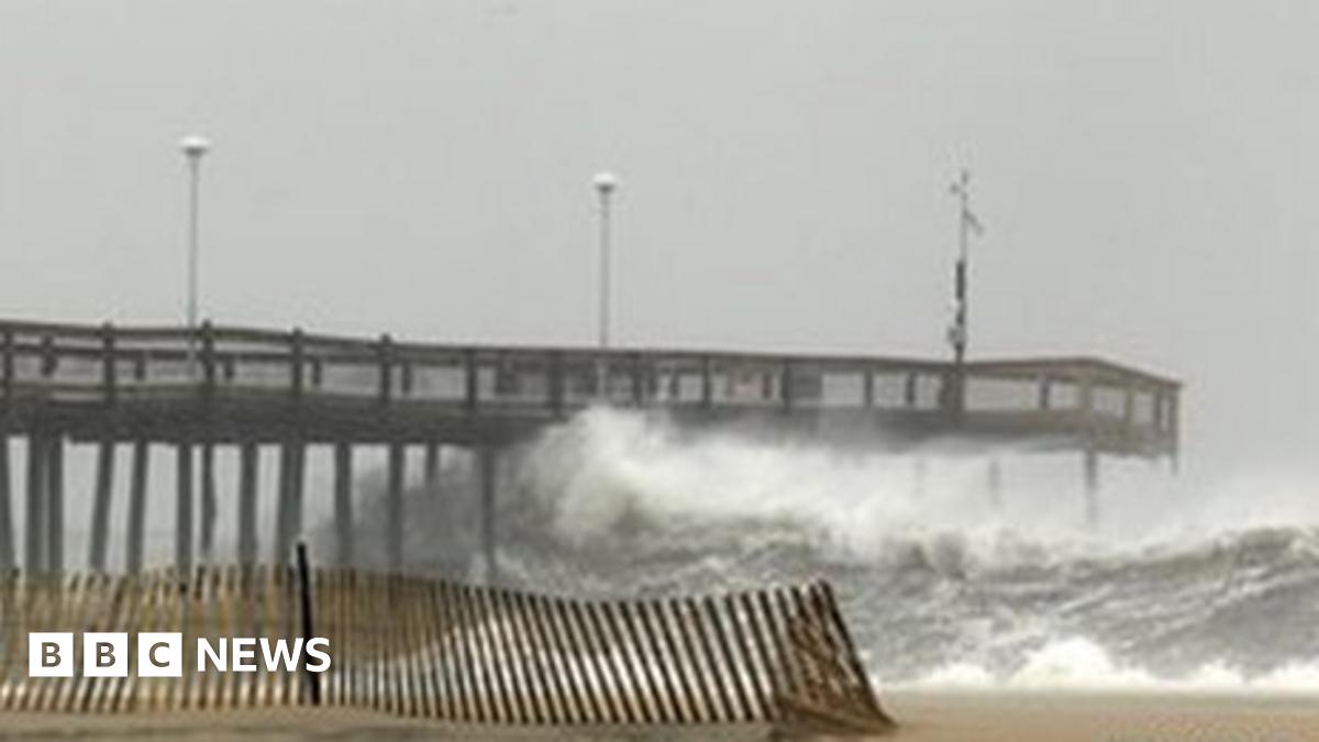 Hurricane Sandy Thousands Hit By Flight Cancellations Bbc News